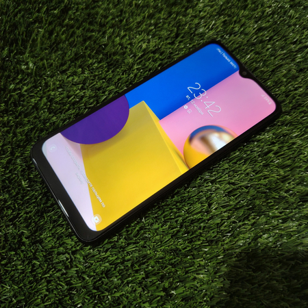 Samsung A10s sotiladi