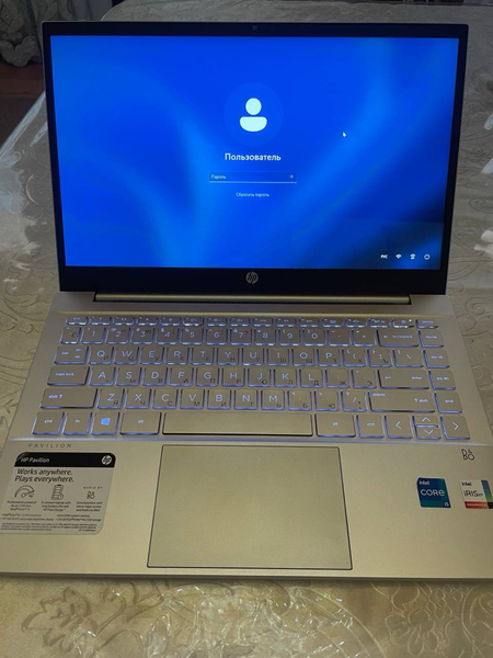 Laptop 