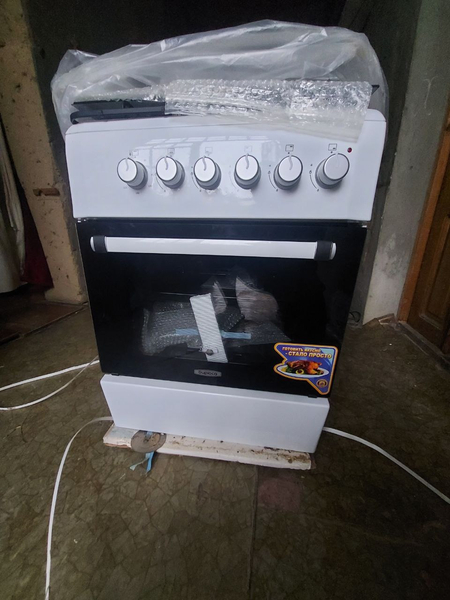 gaz plita srochna sotiladi