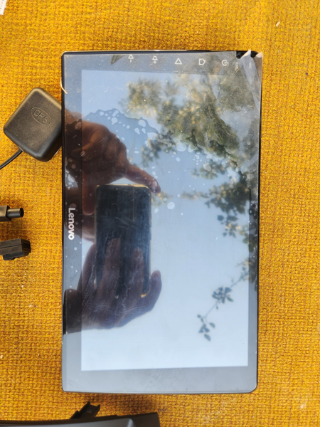 Spark uchun manitor ( lenova )