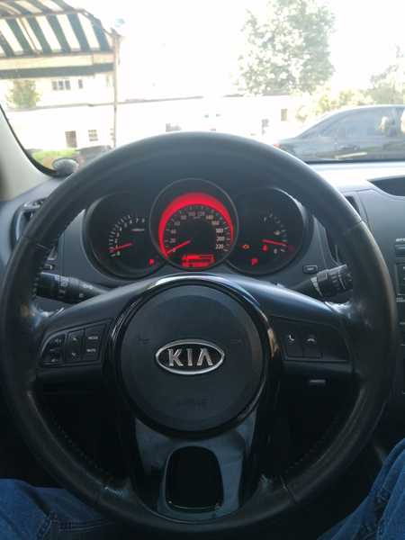 Kia Cerato 2008 идеал пропан и бензин