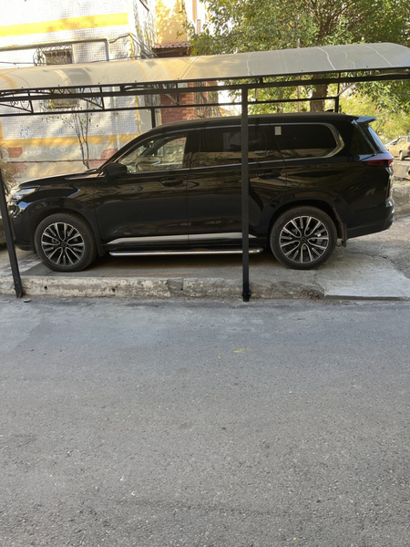 Продам машину Exeed