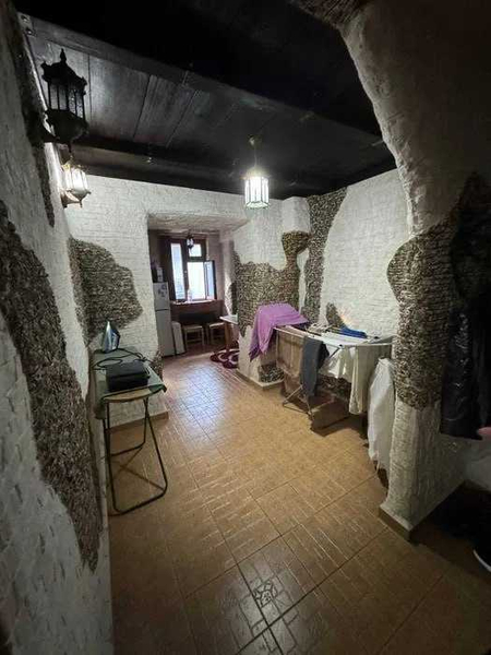 Садыка  Азимова  .3/4/5.  кирпич   { мебель + техника +  80 м² )