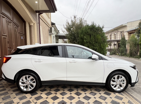 BUICK VELITE 6 сотилади.