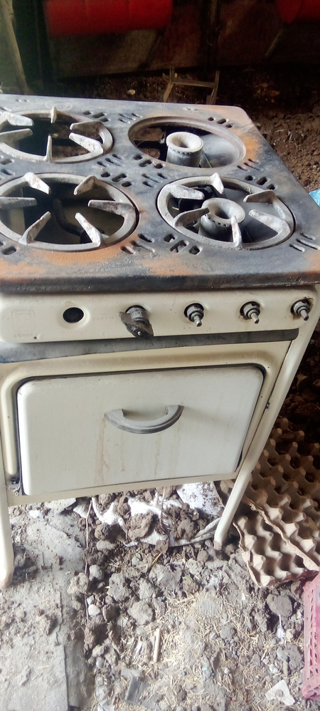 Zudlik bilan gaz plitasi sotiladi xolati yaxshi