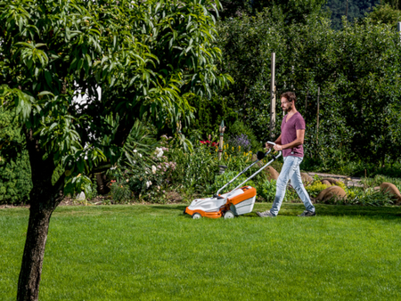 АКЦИЯ! Электрическая газонокосилка STIHL RME 339