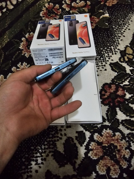 Not 12 pro 128 gb  ideal