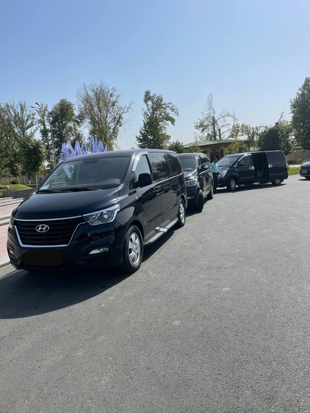 VIP TAXI Hundai Grand Starex
