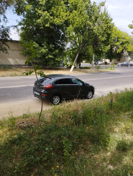 Продается автомобиль forza cherry срочно!!!