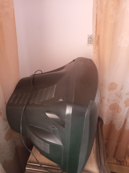 EFBA Mikrotòlqinli pech LG televizori narxini kelishimiz