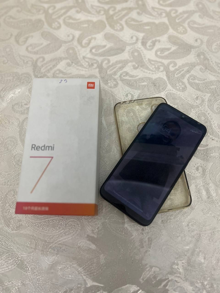 Redmi  7.   3.32