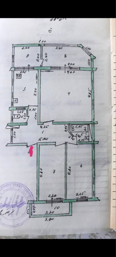 Продаётся квартира. Без ремонта. Паркентский базар. Банковский дом .