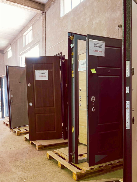 Скидки до 70% на российские двери и ламинат от doorandmoreuz
