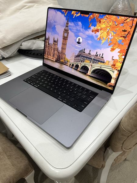 Macbook pro 2021 mi1 16 dyum
