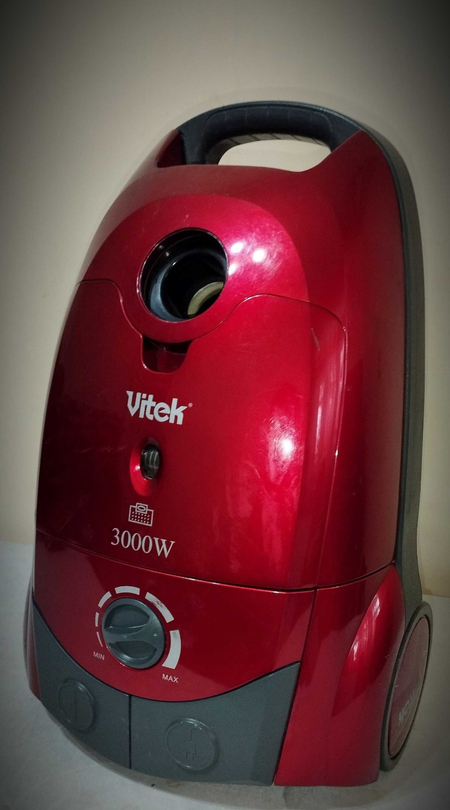 Пылесос Vitek 3000W