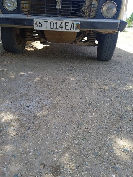 Нива запчасти маторкаропка пер.зад.раздатка.