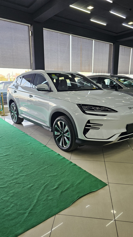 BYD CHAMPION HONOR FULL \\n2025 restaling \\n\\n> Yili : 2024\\n> Elektromotor