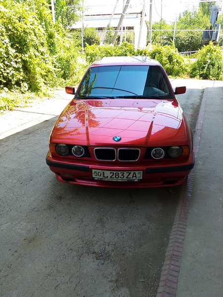 BMW E34 sotiladi