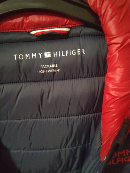 Куртка новая Tommy Hilfiger
