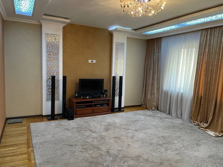 Сдаётся Чиланзар Е 4комн. 120м2.