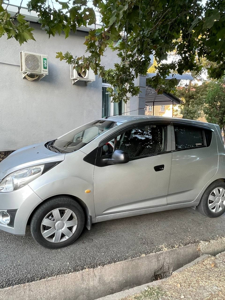 Продаётся Спарк (автомат)
