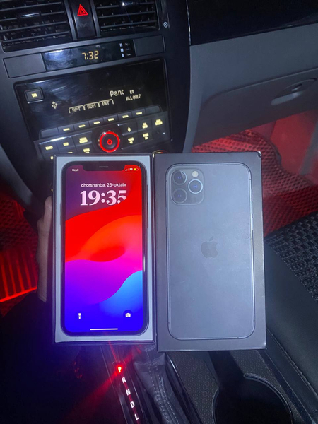 Iphone 11 pro srochna sotiladi