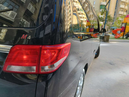 JAC M4, 9 o'rindiqli, (prava B)