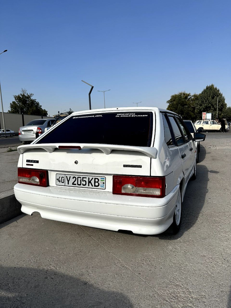 Lada 2114 sotiladi