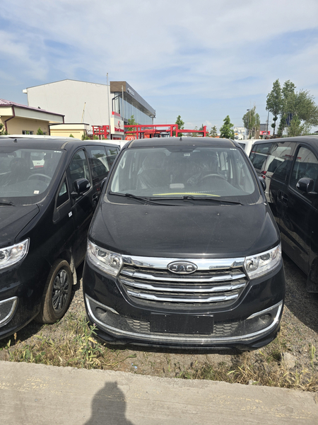 Damas o'rniga Miniven jac M3 19000$