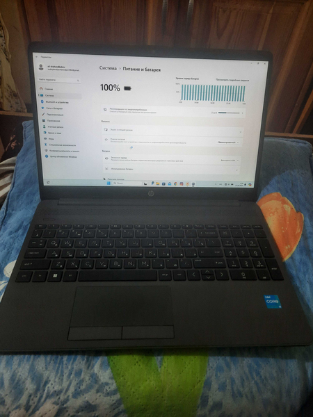Hp 250 G8 11 gen i3-1115G4  deyarli yangi 6 oy bulgan olinganga