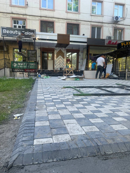 Продаётся или сдаётся в аренду Новомосковская стадион старт