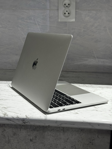 Продам или обменяю Macbook Pro 13inch