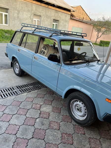 Vaz 2104. Sotiladi. Antikvar xolatda. Radnoy kraska.