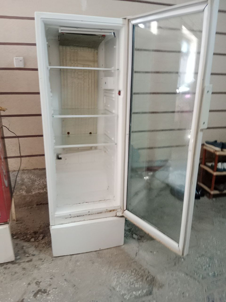 Vitrina xolodilniklar sotiladi kor kadanash nag'z