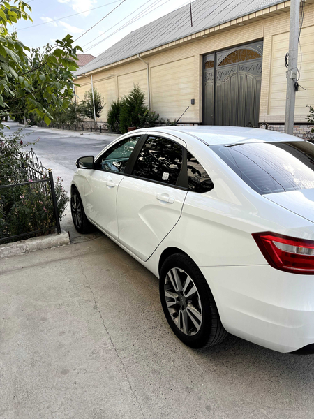 Lada Vesta 1.8 AMT 2019