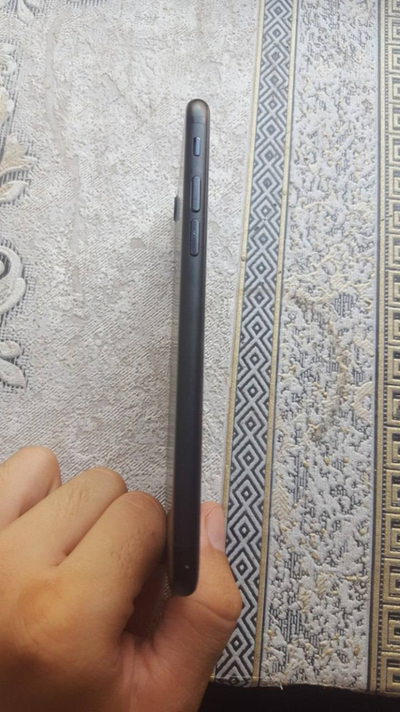 iPhone 7    32gb