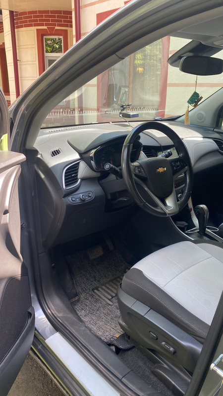 Tracker 1 сотилади