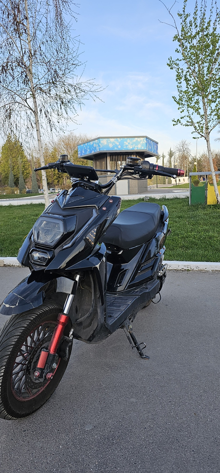 Elektro skuter moto