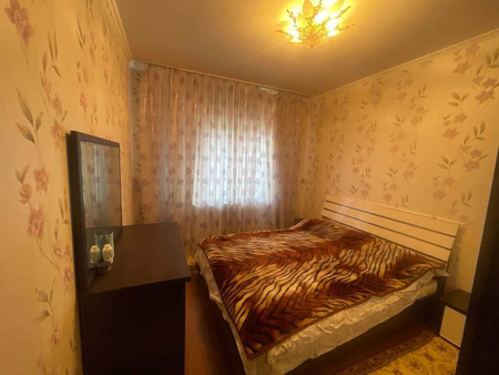 Аренда квартиры 3/2/5 76 м²,на Юнусабадском районе 17-й квартал(J2521)