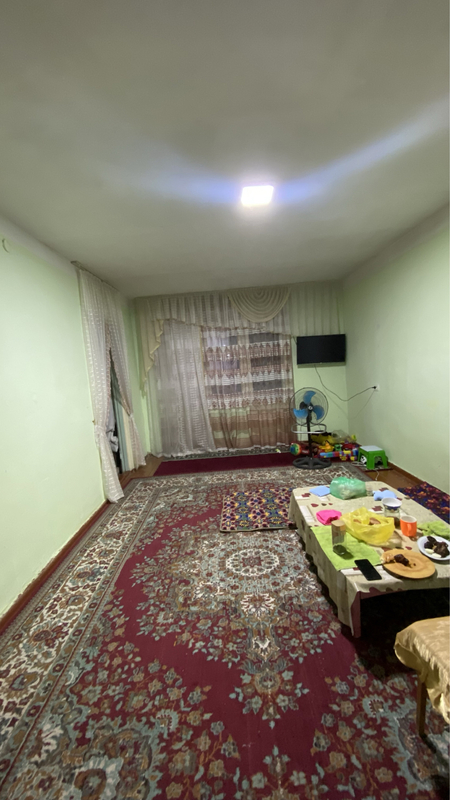 Xovos Hamzada Uy sotiladi 3 xonali