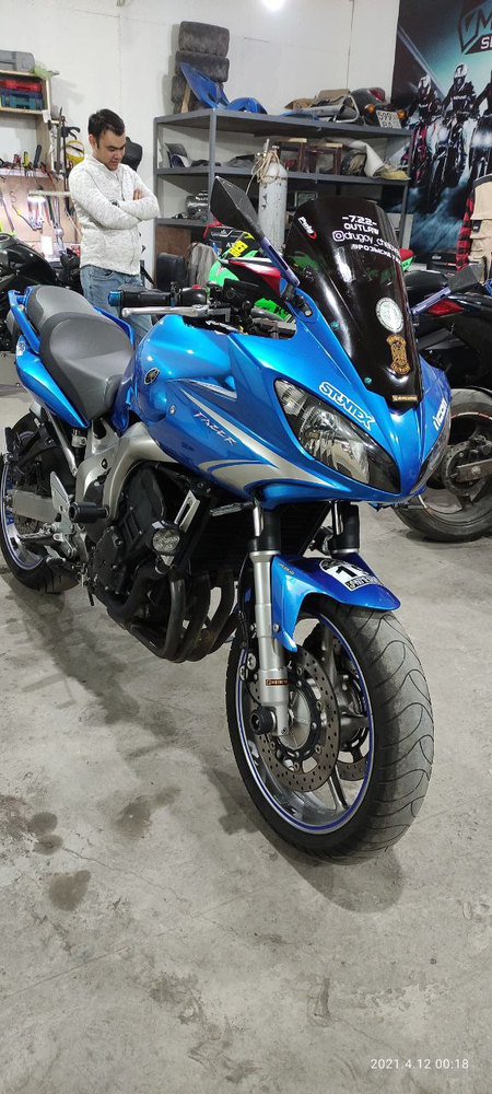 Продаю не спеша Yamaha fz600s2