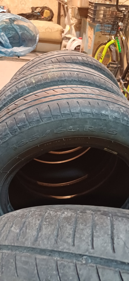 Продам резину pirelli cinturato p1 185/65/15