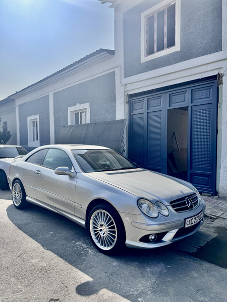 Mercedes benz w209 clk320 coupe