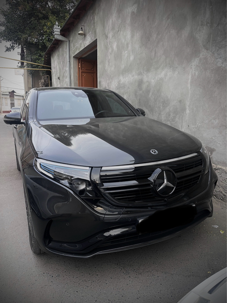 Mercedes Benz EQC 400 Elektro Srochono Sotoladi