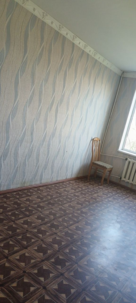 Kvartira 2 xonali, alohida oshxona, va balkon