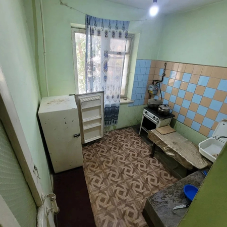 Срочно продаётся 2х-комнатная квартира на 2м этаже в 4х этажном панель