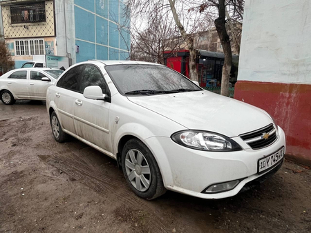 Chevrolet Gentra comfort plus 2 pozitsiya