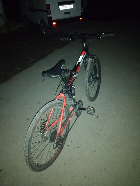 Velosipet va soat sotiladi