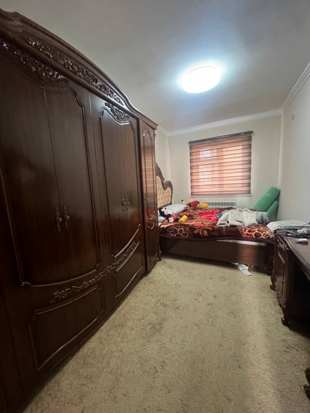 Shaxar xokimyat oldida 2 xonali uy sotiladi