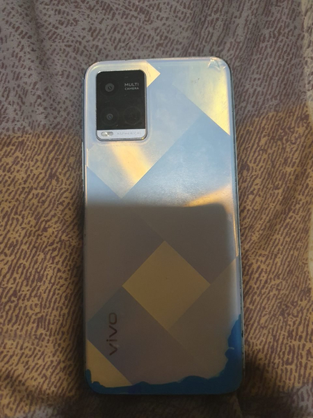 Vivo y 21 srochna
